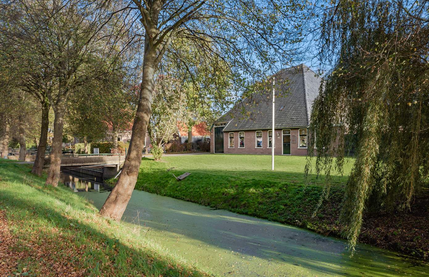 Woonboerderij te koop: Zwaagdijk-west